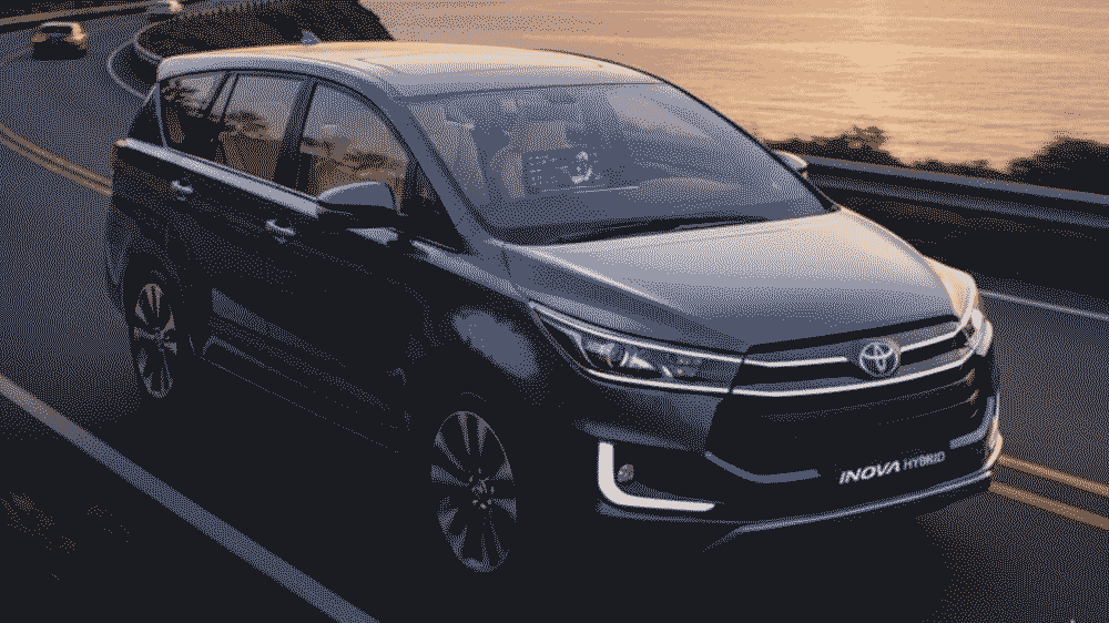 Mengapa Toyota Innova Crysta Hybrid 2026 Jadi Pilihan Utama? Efisiensi ...